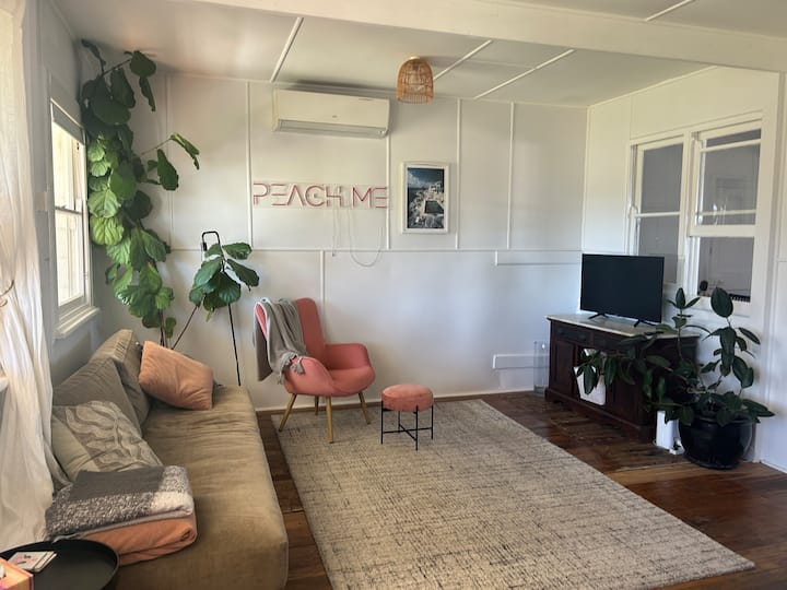 Peach House - Nelson Bay
