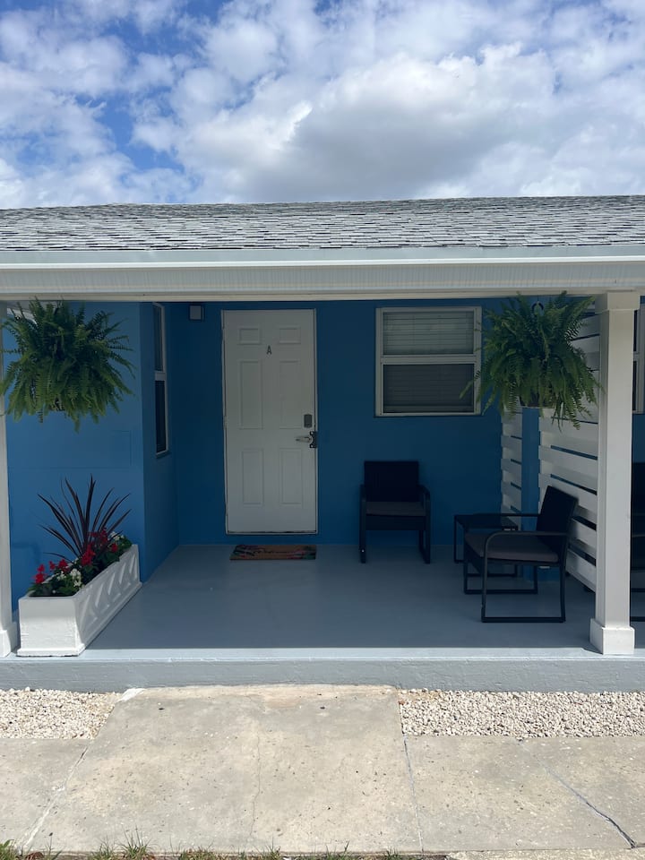 Newly Remodeled Apartment - Close To Everything! - Lake Worth, FL
