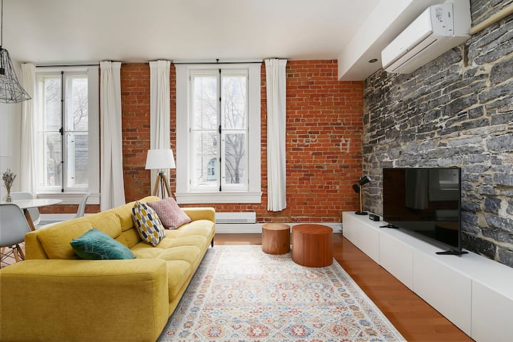 La Petite Europe - Paris - Québec, Kanada