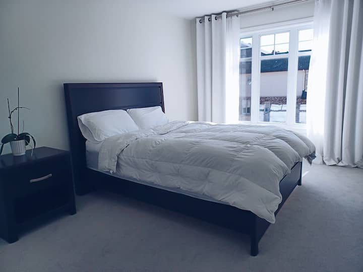 Room For Rent In Kanata/stittsville - Kanata