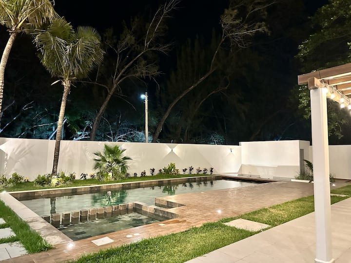 Moderno Refugio Frente Al Mar 2bd*2bdr*wifi*pool - Boca del Río