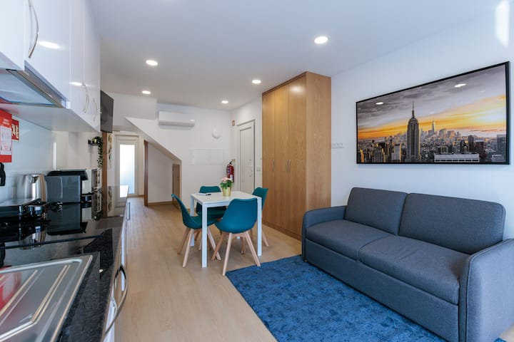 Acolhedor T1 Com Varanda Privada Centro Histórico - Aveiro