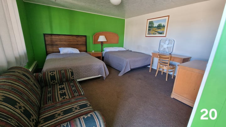 2 Queen Family Suite - Economy (Unit 20) - Bear Lake