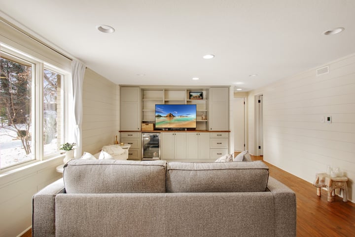 The Cozy Conifer! - Edina, MN