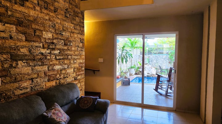 Private Pool & Garden Hideaway - Valladolid