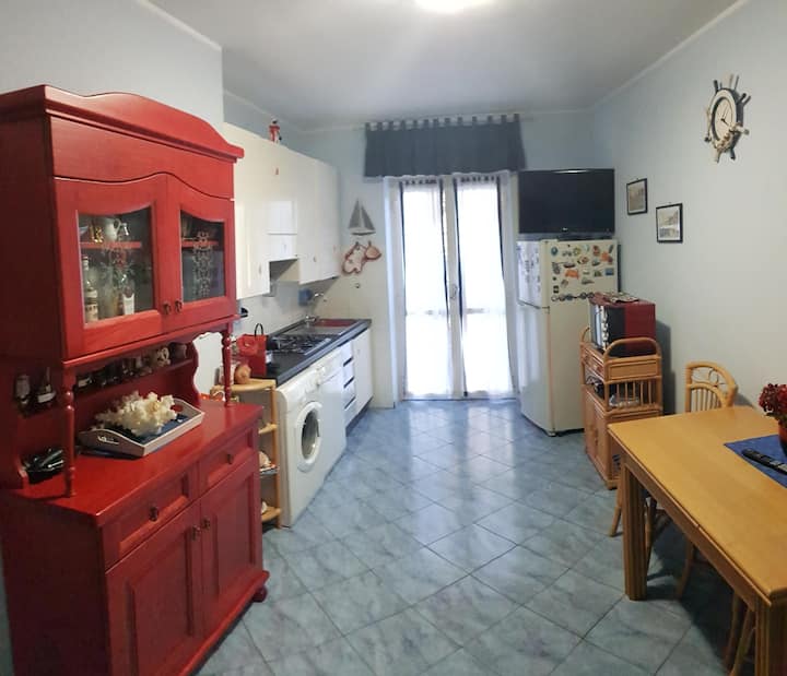 Appartamento Con Grande Giardino - Terracina