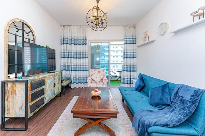 Elegant 1br | Marina Diamond 3 |Metro Access - Dubaï Marina