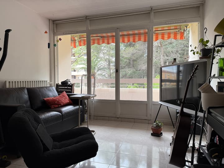 Cozy Room Near Antibes Station - Juan-les-Pins