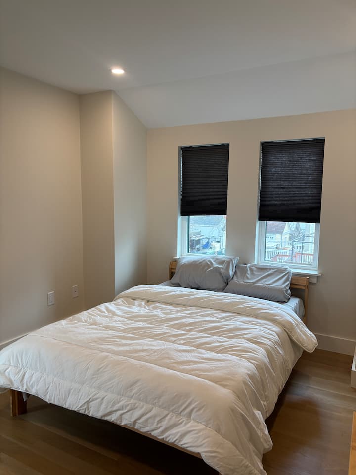 Quaint Bedroom W/dedicated Bath - Hull, MA