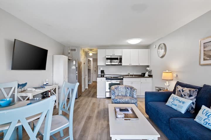 Oceanfront Hhi Condo – Cozy 1br/1ba Retreat! - South Carolina