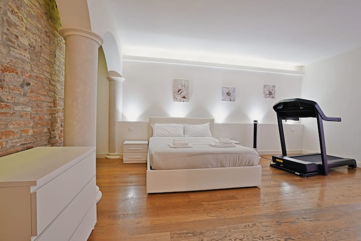 Junior Suite 8 - Vintage & Chic - Ferrara