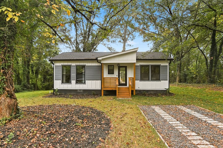 New! Tiny Home Escape| Sleeps 4 - Atlanta, GA