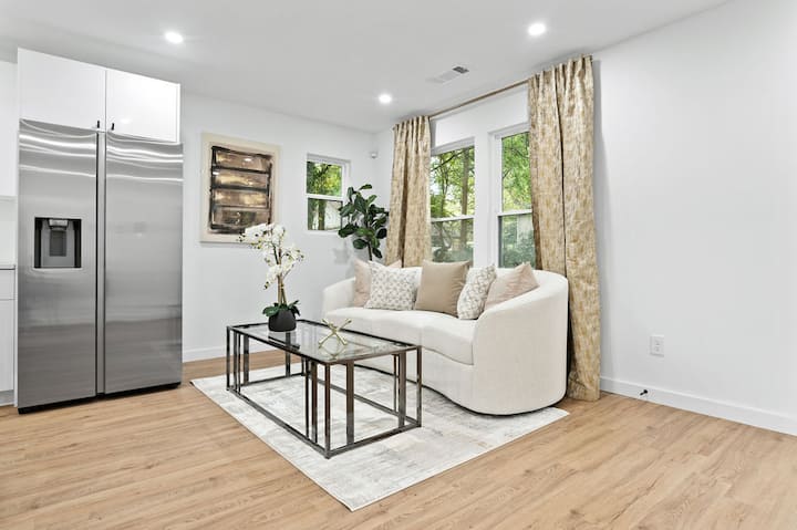 New! Tiny Home Escape| Sleeps 4 - Atlanta, GA