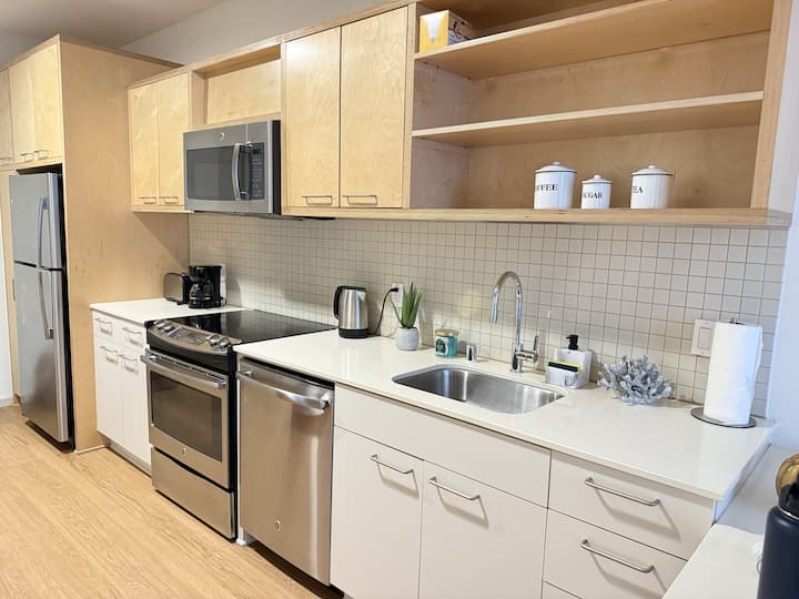 Hollywood Walk Of Fame 1bdrm - West Hollywood, CA