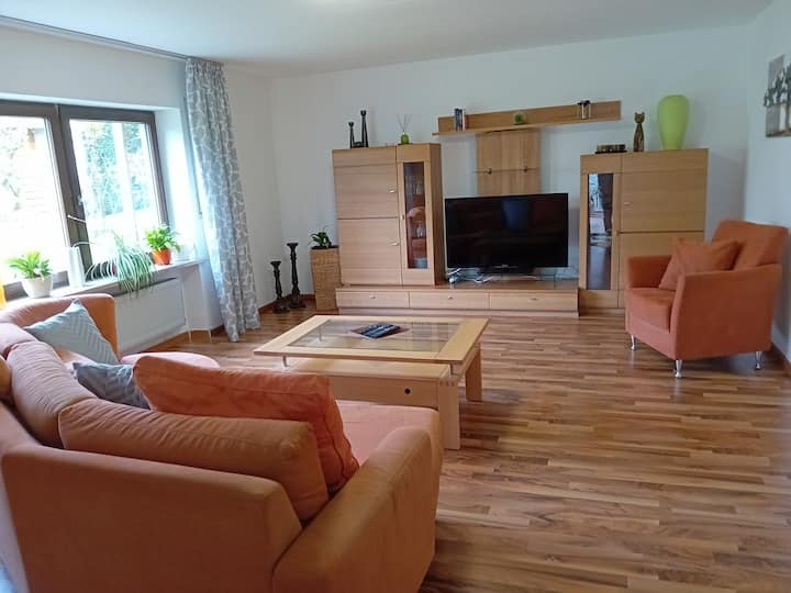 Schöne Und Ruhige Ferienwohnung - Coburg