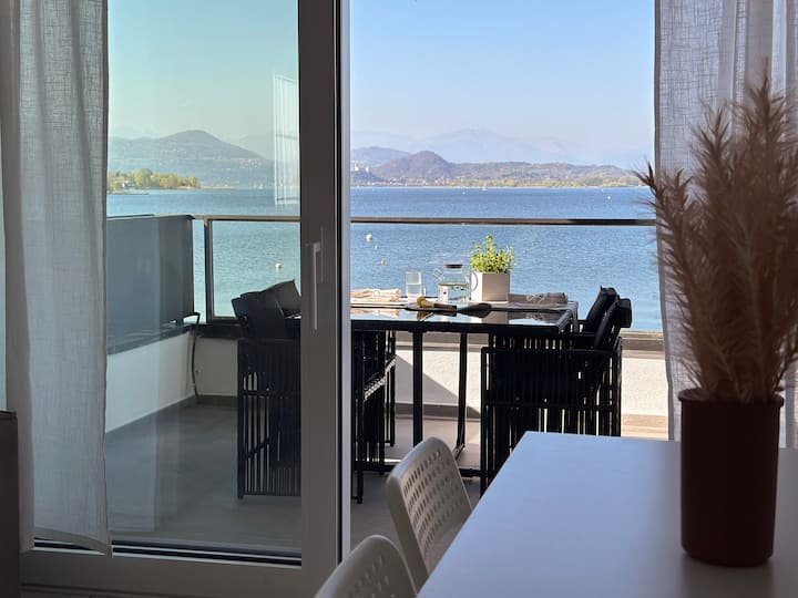 Martina — Lakeside Apartment With Pool - Lac Majeur