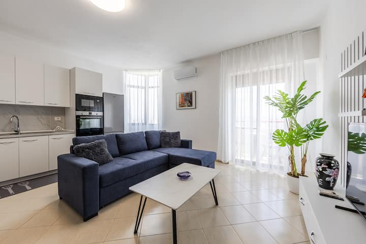 Billy’s 4 Bdr Apartment By Ps - Albania