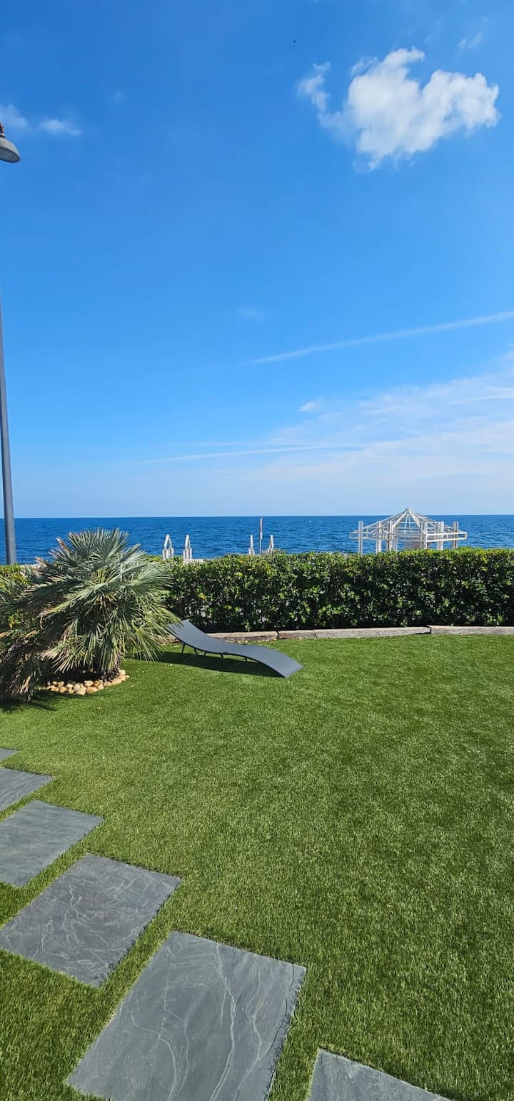 Jolie Maisonnette Vue Mer 180° - Terrasse&jardin - Roquebrune-sur-Argens