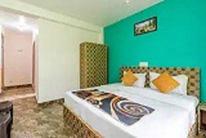 The Devi's Bliss Family Suit(ii) - Manali