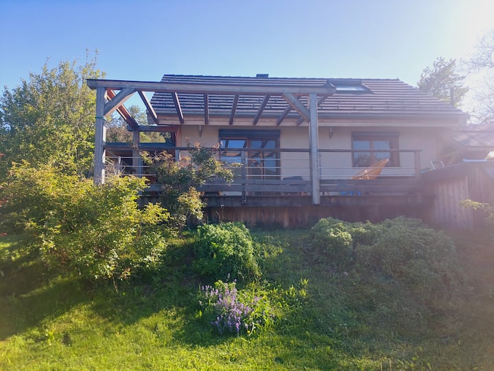 Chalet Paisible Entre Lac Et Montagne - Le Sauze-du-Lac