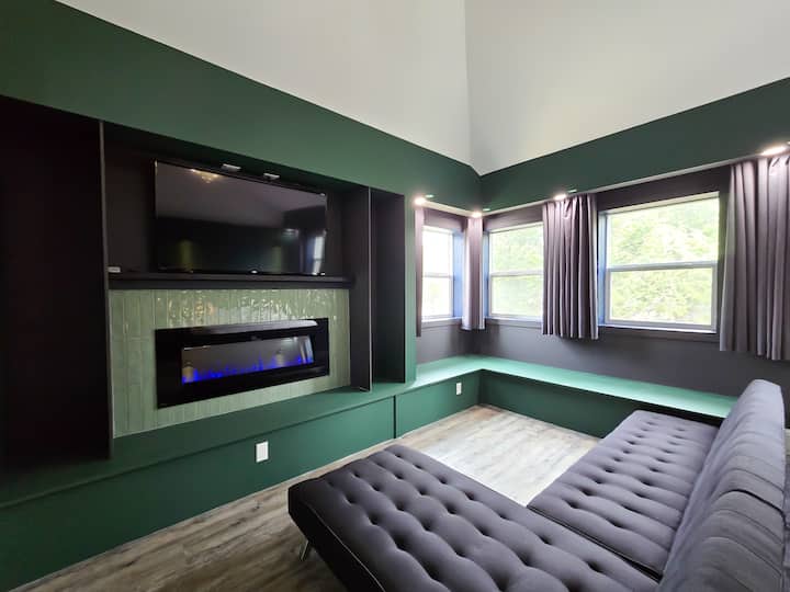Treetop Suite W/ Main - Copper R - Invermere