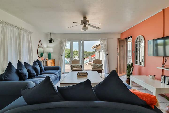 Beautiful Tropical Beach Haven - Pennington