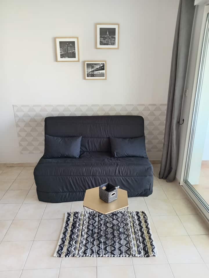 Appartement T2, Proximité Mer. - Corsica