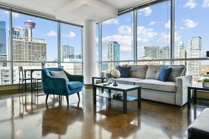 King Bed | Mins To Saddledome | Ac | Ug Parking - Wilder Institute/Calgary Zoo