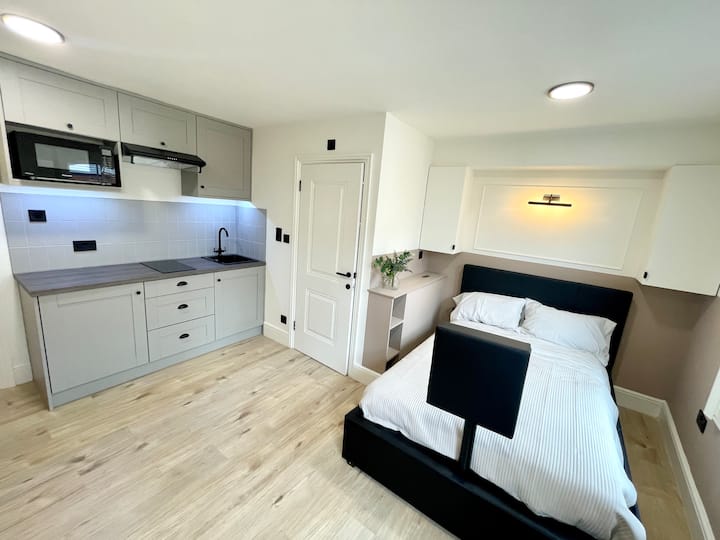 A4 Hightown Aprtmnt, Steps Frm Luton Train Station - Luton
