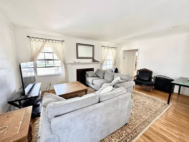 Cozy Cottage By The Beach. - Redondo Beach, CA