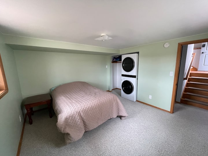 Cozy Nfl Draft 1 Bedroom Duplex - Appleton, WI