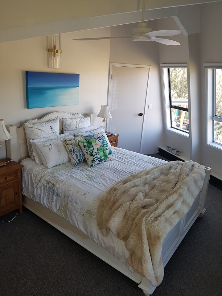 Camelot Gardens Loft - Pōkeno
