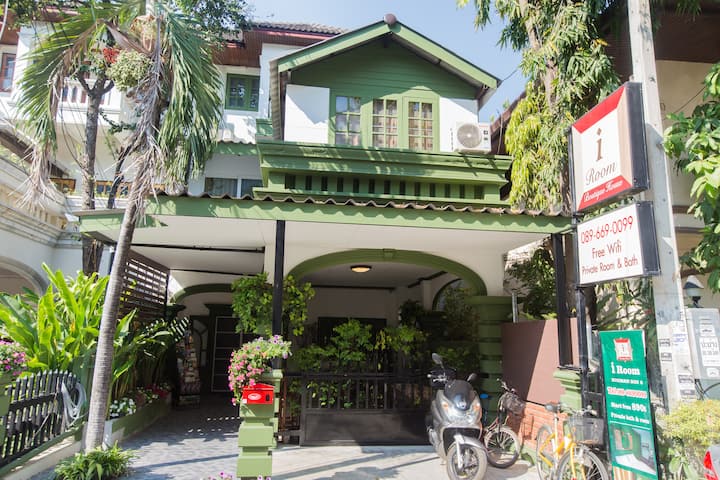 Iroom Boutique House - Chiang Mai