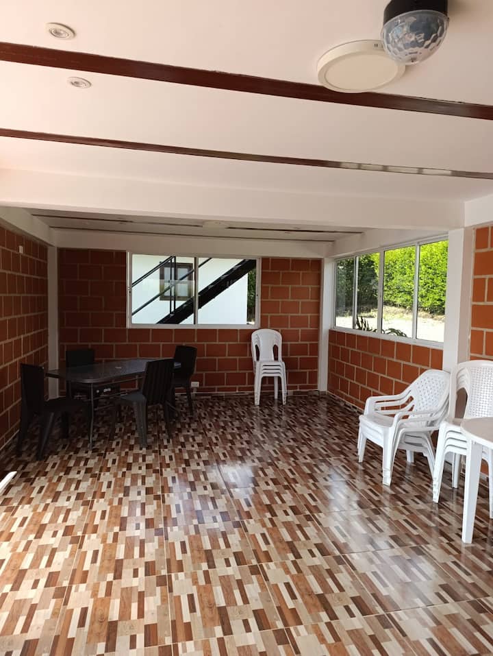 Cabañas Campestres Santa Elena - Ginebra