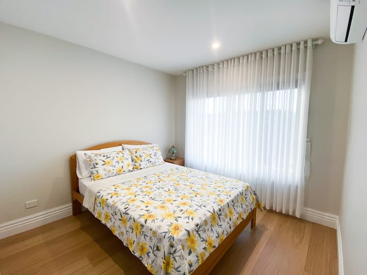 Cosy Queen Bedroom 7km To Cbd - Williamstown