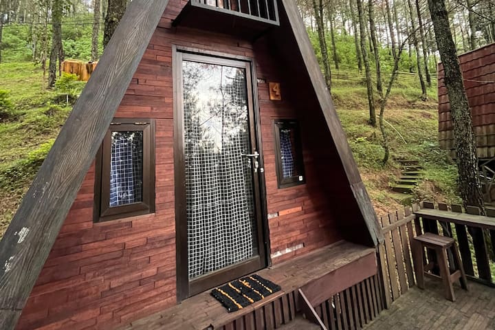 Rustic Cabin Stay • Forest View Mojokerto - Pacet