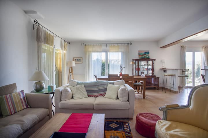 Superbe Maison Familiale Avec Piscine Et Parking - ニース