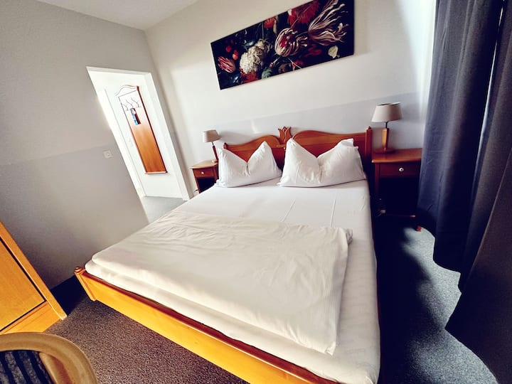 Double Room - For 2 Person. - Schaffhausen