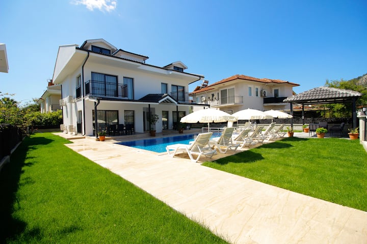Villa For Rent With Pool For 8 People In Dalyan - Dalyan
