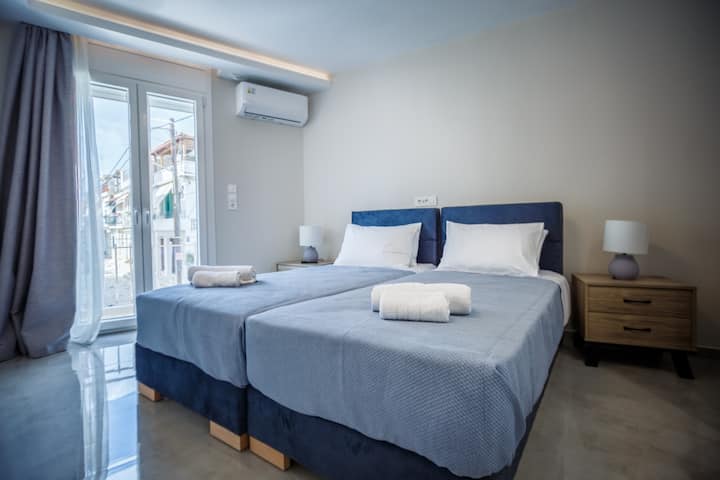 Mythical Blue Thalatta - Apartment In Town - Zante