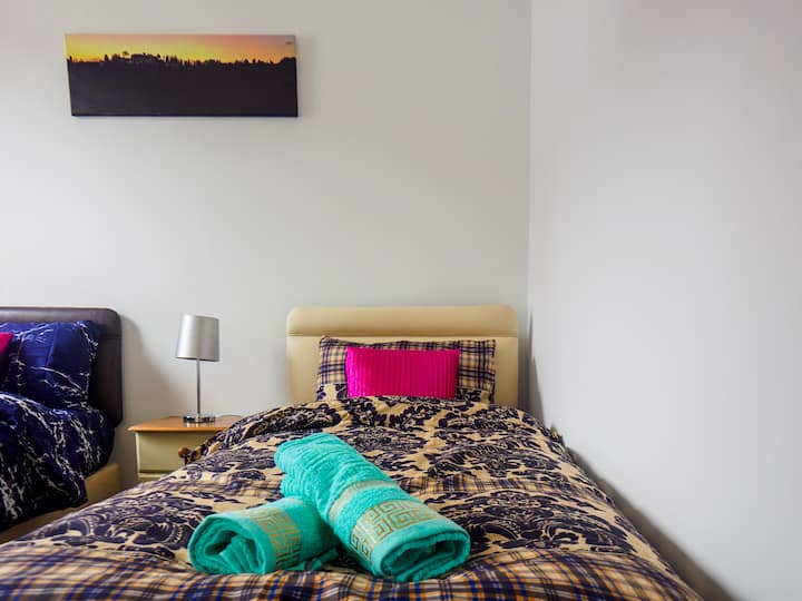 Chatham Lodge Family Double Room 2 Ensuite - Stoke-on-Trent