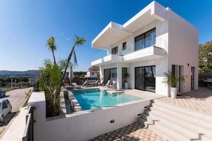 Blue Hills Villa - Rodi
