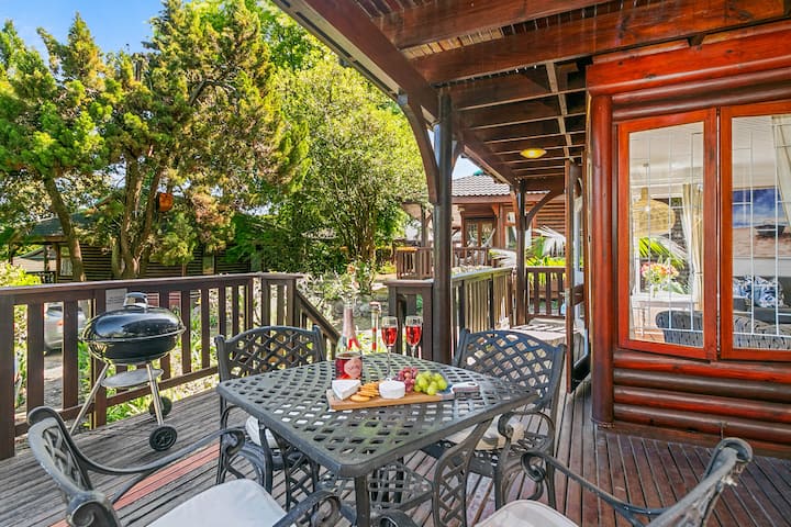 Happy Hollow - Knysna River Club - Knysna