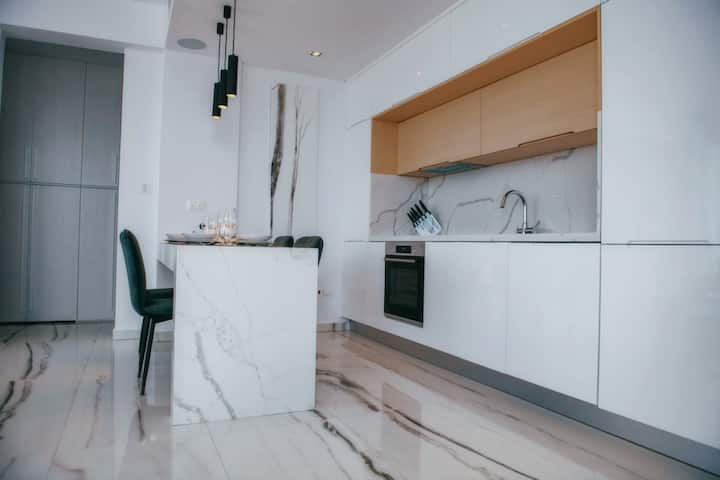 Elegant 2br Apartment | Large Terrace - Paphos