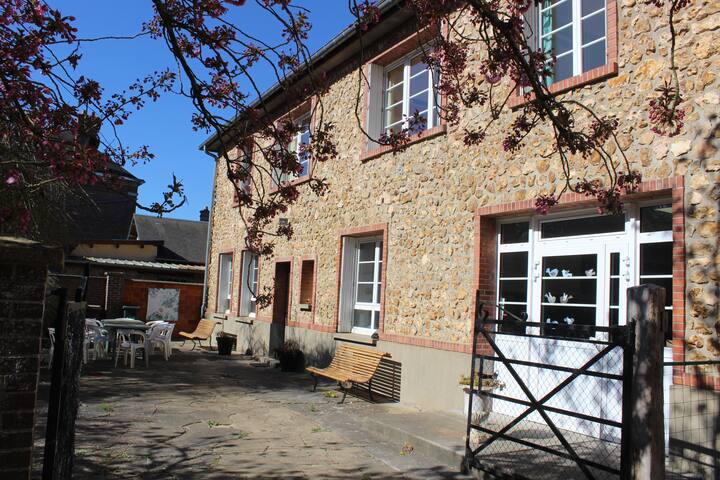 Gîte Belles Fl'eures - Ajou
