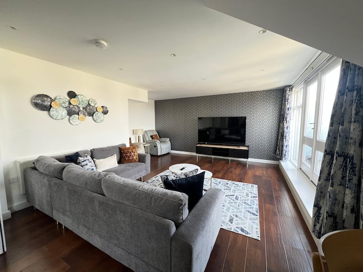 Duplex Flat Near Heathrow - Slough
