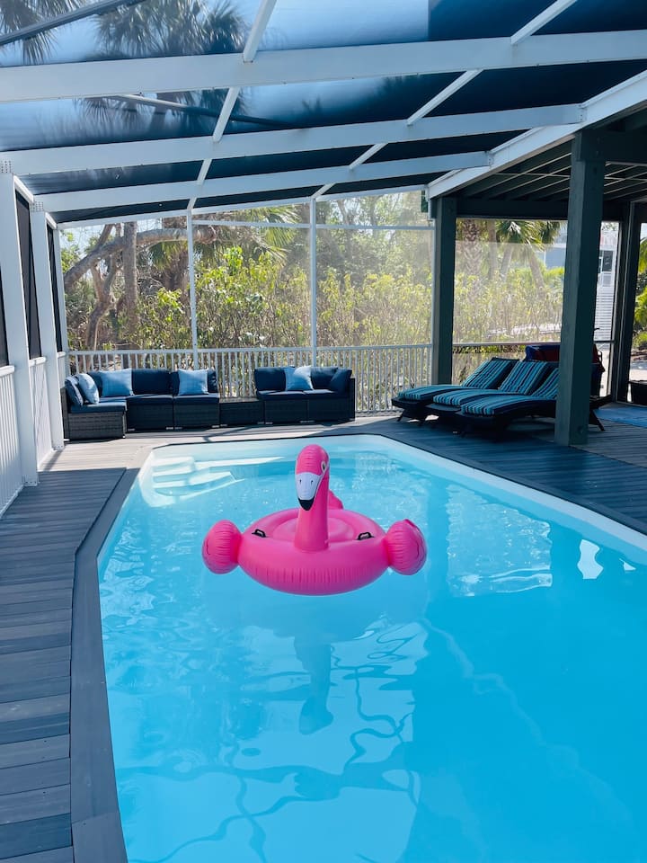 Luxury Beach Retreat W/ Pool, Views & Golf Carts - North Captiva Island, FL