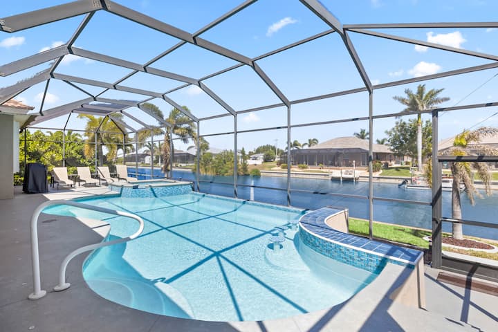 Waterfront Haven Of Sunshine - Pine Island, FL