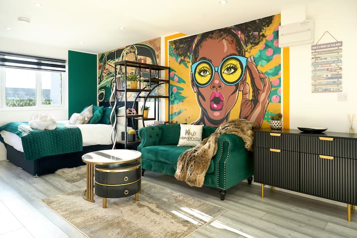 Hertfordshire City Centre Sauna Parking Long Stays - University of Hertfordshire