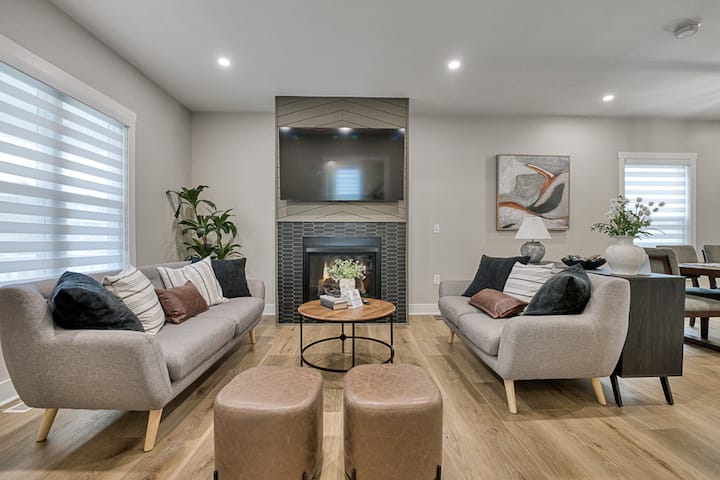 Bayview Bungalow– Newly Renovated Retreat - Milwaukee, WI